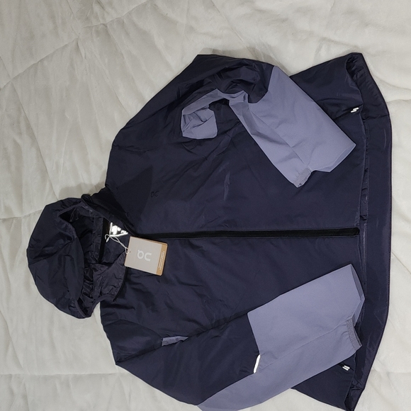 On Running | Jackets & Coats | On Running Insulator Jacket | Poshmark